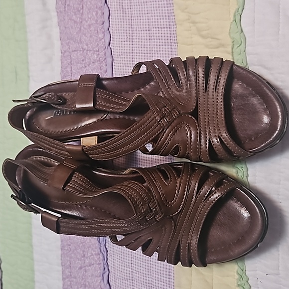 Earth | Shoes | Women Strappy Sandals By Earth Size 1 | Poshmark